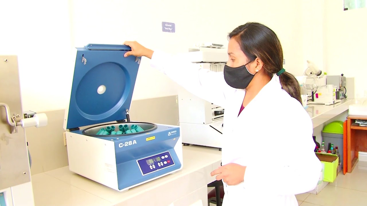 Laboratorio de Análisis Físico Químico - Ingeniería Agroindustrial UNHEVAL