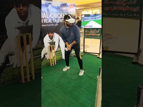 This VR Cricket Game is Amazing!! Play Cricket In Virtual Reality || Mall of Multan || VR Cricket