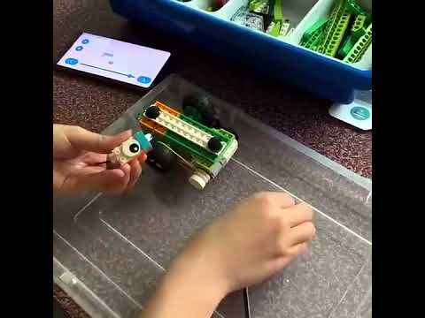 WeDo 2.0 Core Set Robotics STEAM Kit Compatible 45300 Scratch 3.0