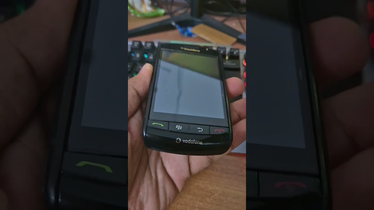 First touch phone of BlackBerry!!😵😵 BlackBerry Storm 9500 #blackberry