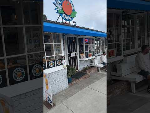Great place to get breakfast or lunch at the @orangeinncafe in Laguna Beach ,California