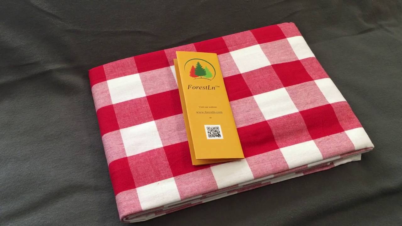Checkered table cloth