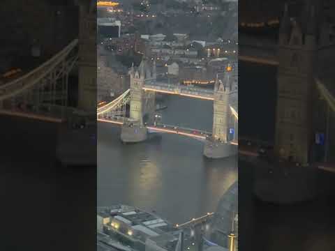 52nd Floor View of Tower Bridge @ Shangri-la-GŎNG Bar, The Shard