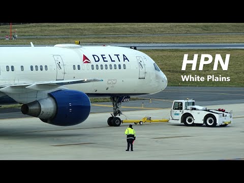Packed Planespotting at Westchester County Airport