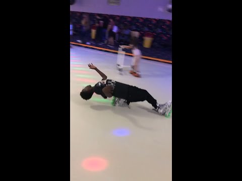 This is wild! ???? Kid attempting a crazy move at the roller rink. ???? #shorts