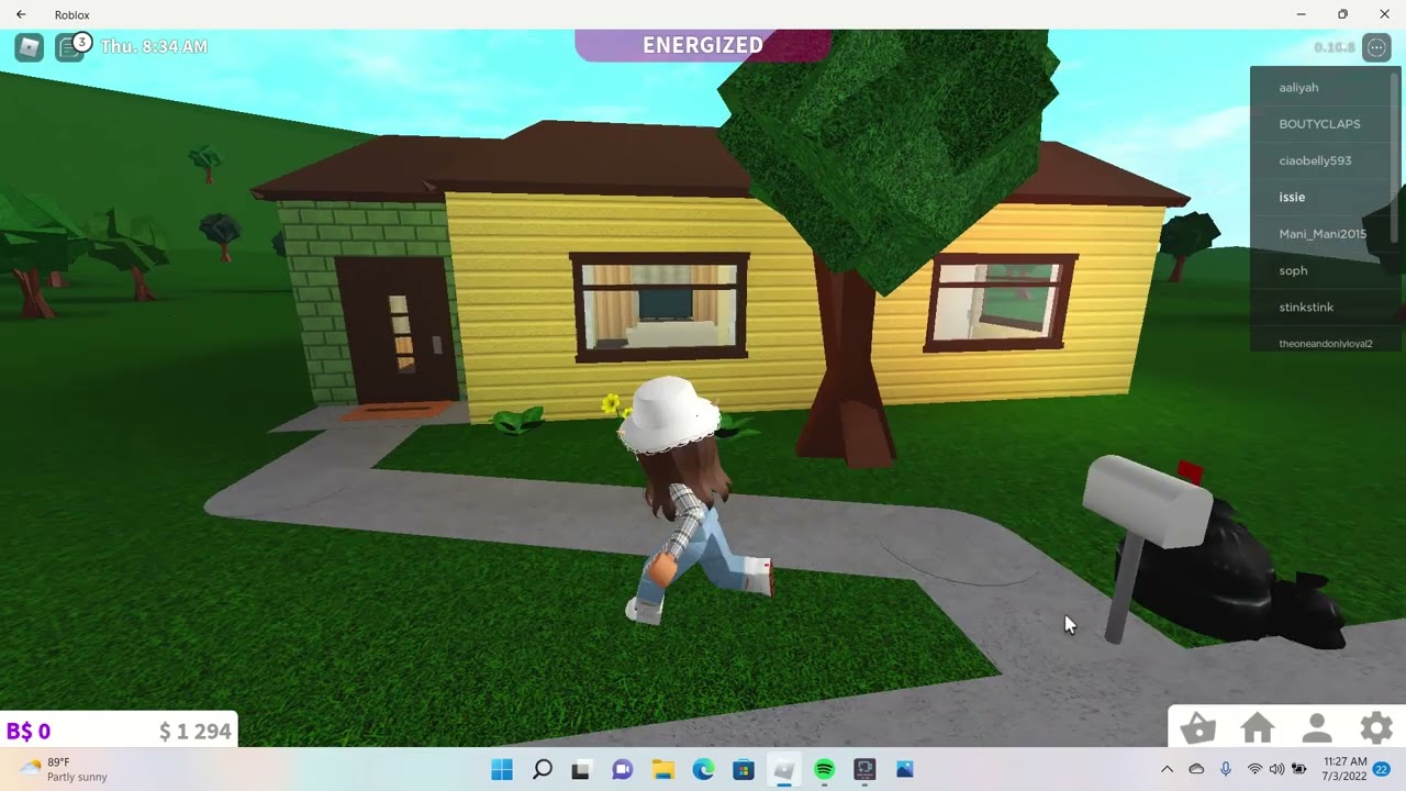 How to Invite People To your House in Bloxburg