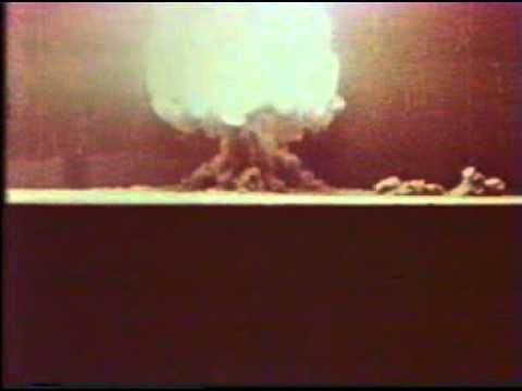 Trinity Test | La Bomba Atomica