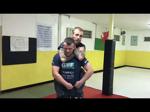 How to escape a rear choke in seconds