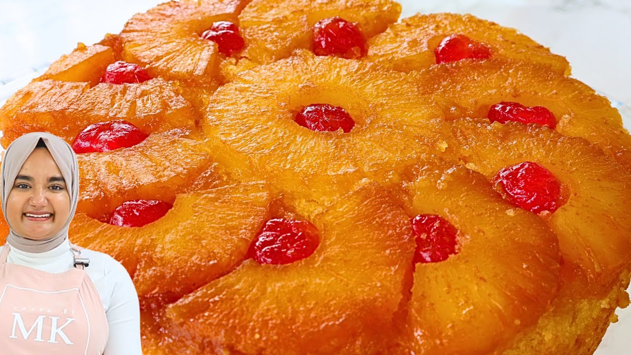 Soft, gooey PINEAPPLE UPSIDE DOWN CAKE! A true classic
