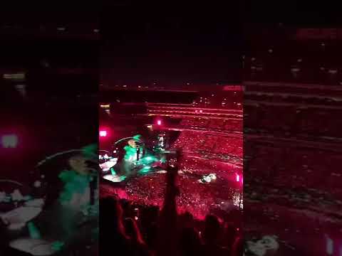 Coldplay Hymn For The Weekend Live