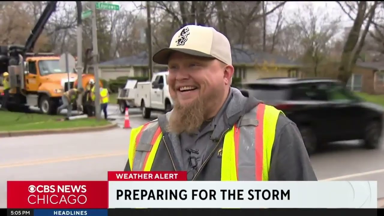 Aurora's Water and Sewer Division Works Hard To Clear Flooded Streets!