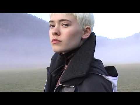 Of fog and falls by Julia von der Heide | Achtung