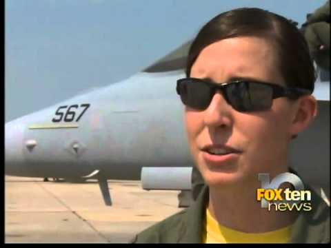 pensacola flight students and NAS fly in