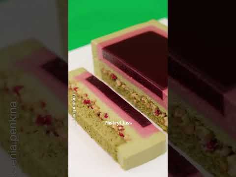 Learn from the founder of PastryClass and the Glazing Queen herself. Pre-enroll and Save.