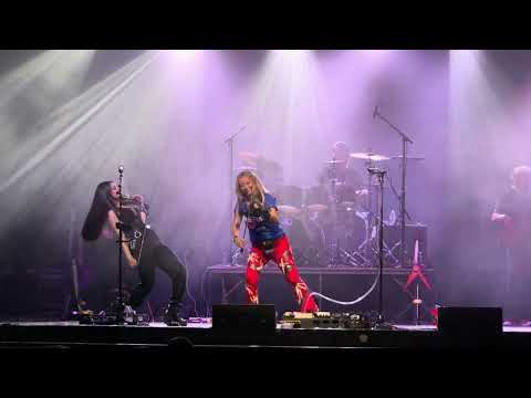 Hotel California Solo - Femmes of Rock