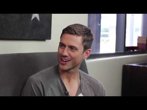 'Graceland' Star Aaron Tveit Dishes on Mike and Briggs Complicated Relationship