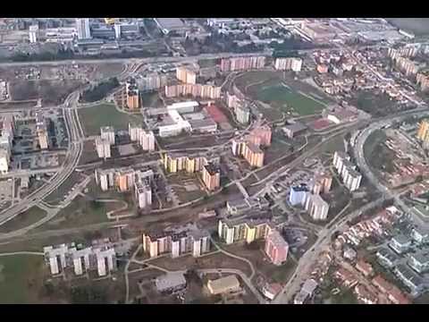 Ryanair Boeing 737 landing in Brno airport (London Stanstead to Brno)
