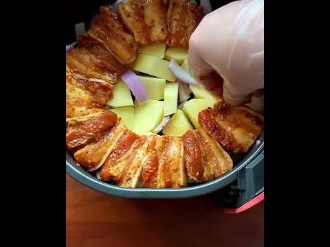 Air Fryer Recipe | Roast Streaky Pork with Potatoes and Onion