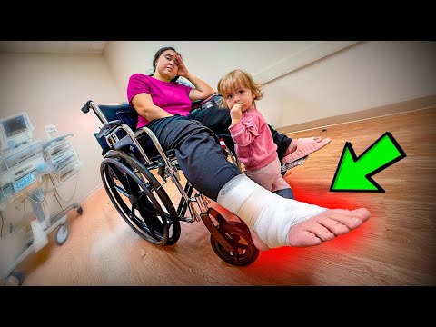 A MÃE MACHUCOU o PÉ e FOI PRO HOSPITAL! Pai Também Vloga