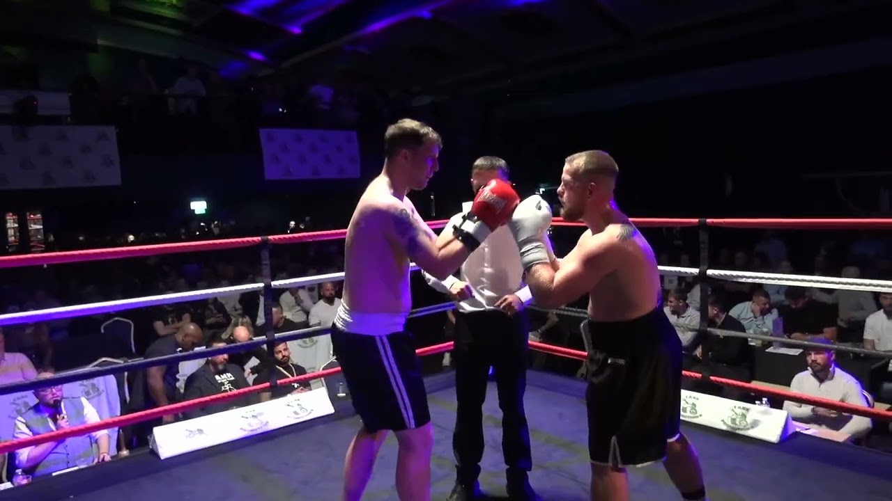 Tank Promotions A Night of Champions Bout 11 Jack Lewis Vs Larsson Smith