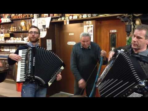 L'agho Di Ludario Del Trio Pakai