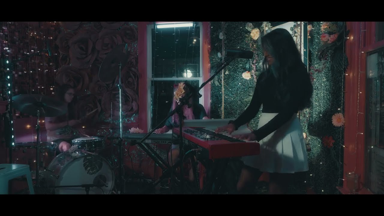 The Thrill - Elora Dash (We The Roses Presents: Rose Sessions)