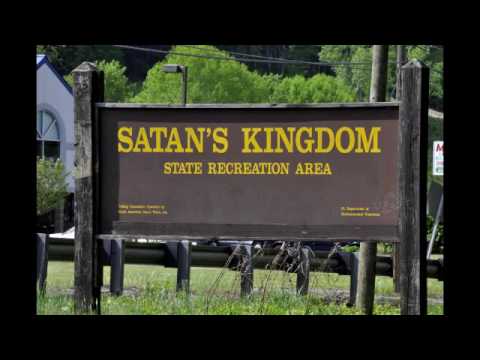 Funny Signs: Redneck Trailer Parts