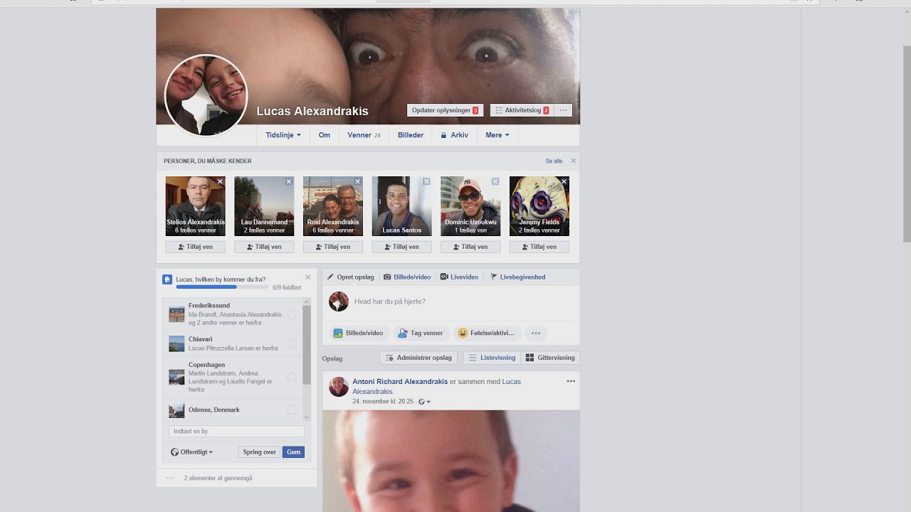 How to get Christmas emojis for free