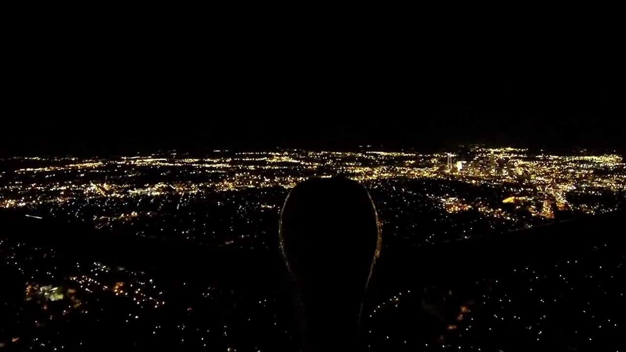 Night Flight into Bravo with a Diamond DA40