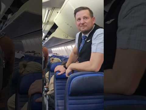 INSIDE the Boeing 737-900ER 🤩 #aviation #airplane #travel #luxury #travelvlog