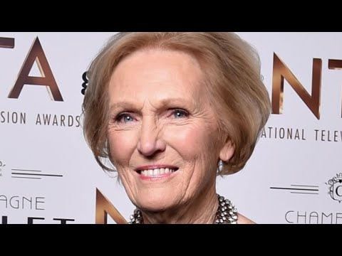 Mary Berry Hand Deformity : Top Picked from our Experts