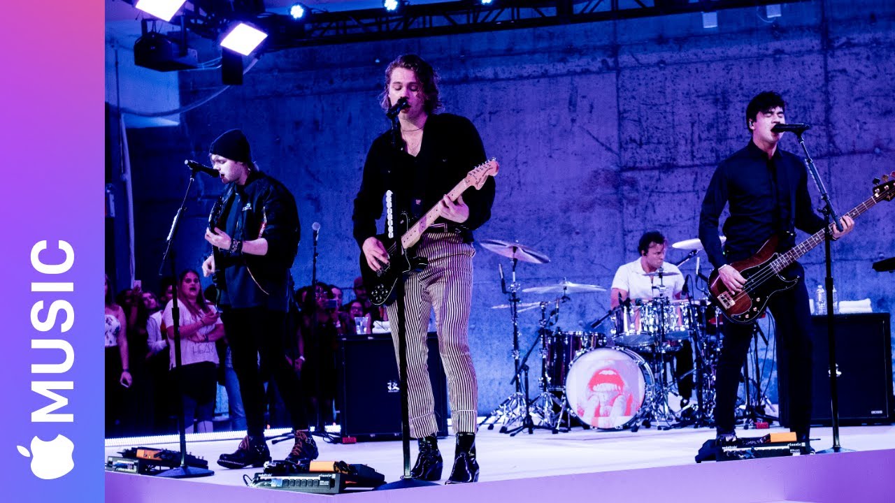 LIVE MUSIC PERFORMANCE - Sam Wrench / Director