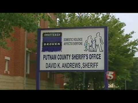 [TN] Female Deputy Kim Keith accused of assaulting husband