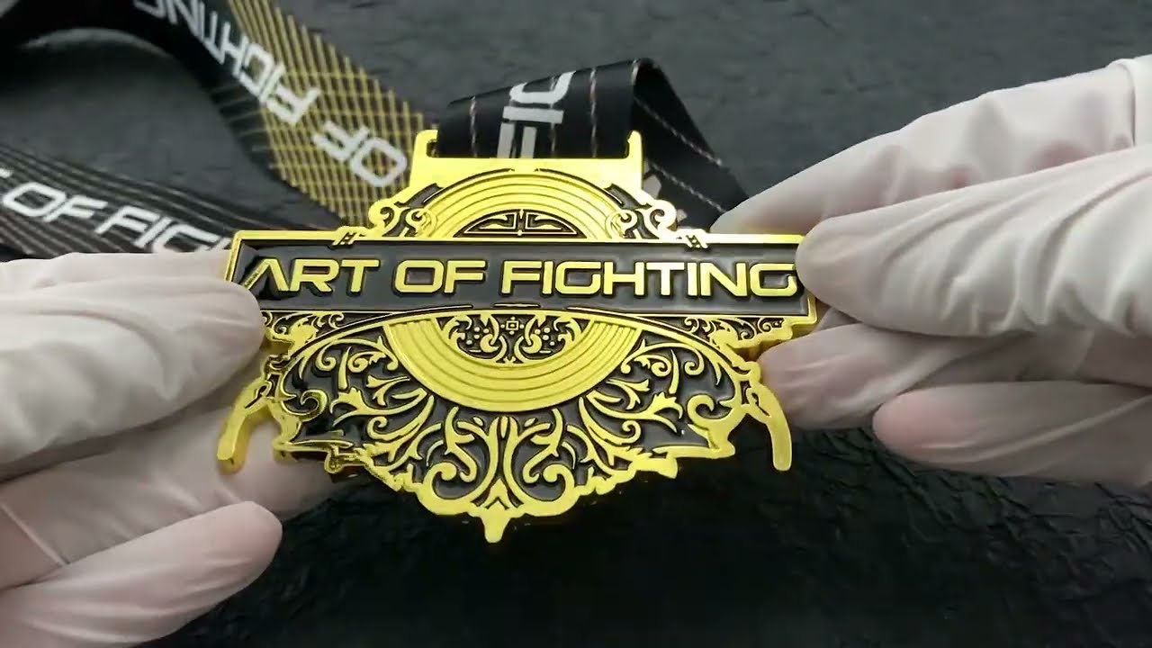 1143 - The Art of Fighting Black Enamel Imitation Gold Medal - Hesank ...