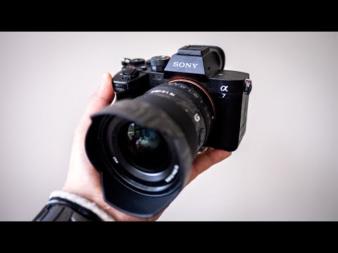 Sony A7 IV: Powerful little full frame (ILCE-7M4/B)