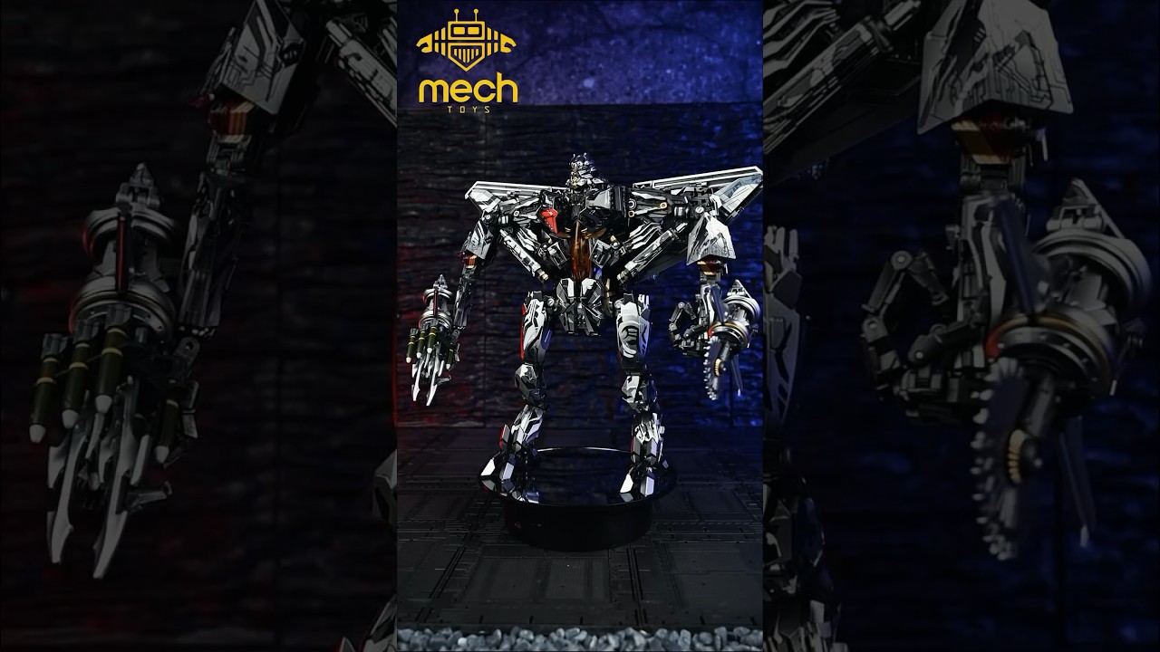 Transformer StarscreamT10 more big #optimusprime #transformation #transformers #optimus #starscream