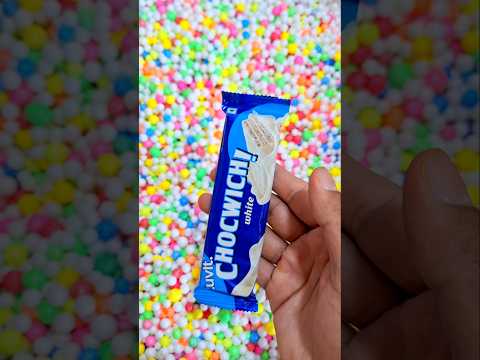 Hunting Chocwich chocolate #jajimoji
