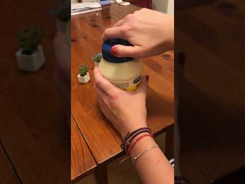 Hold and Manipulate Bilateral Hand Skill