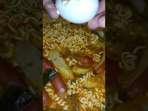 SARAP Neto!Ramyun and Ramen with kimchi,sausage and Fishcake #kimchi #ramyun #ramen #fishcake #fyp