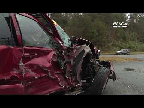 Sheriff's deputy crashes patrol car