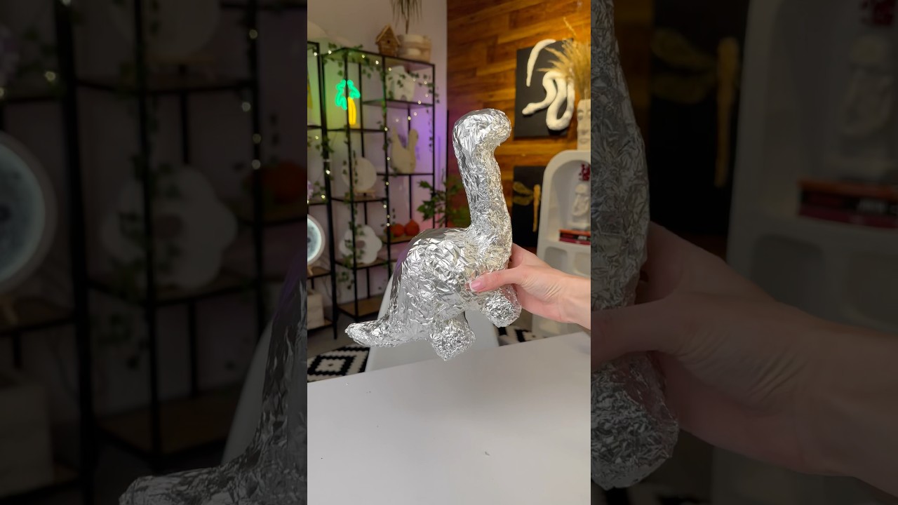 Making a DINOSAUR 🦕 Papier Mache part1️⃣ #diycrafts #tutorial #diy #handmade #dinosaur #art