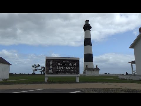 Bodie Island Lighthouse- things to do in the outer banks