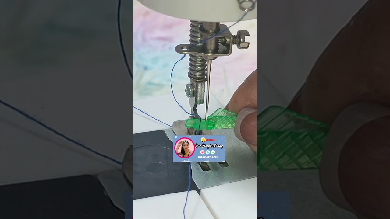 The best needle threader for MINI SEWING MACHINE.#sewingmadeeasy #sewinghacks#sewingtricks