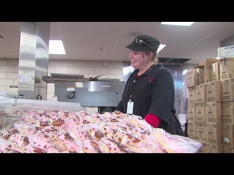 Elyria City Schools retires "Miss Cookie Machine"