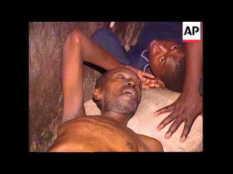 Rwanda - Hutus Crammed Into Squalid Jail