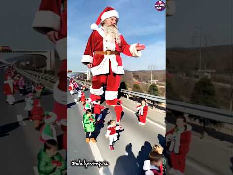 Santa Claus is coming to town😱🎅🎄 #santa #san taclaus #shorts #short #shortvideo