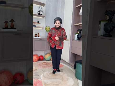 Fashion for 60 year old woman 2025
