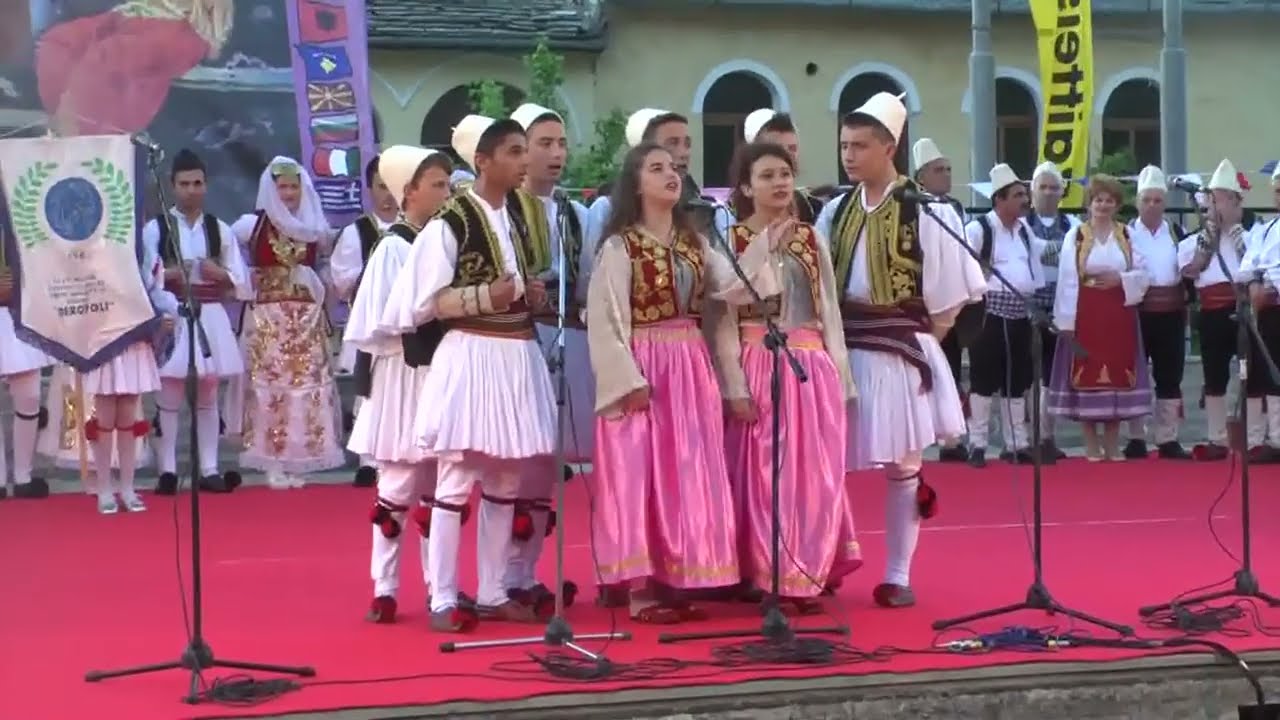 Grupi Polifonik Obelisku  Kenge Fest Argjiro 2013