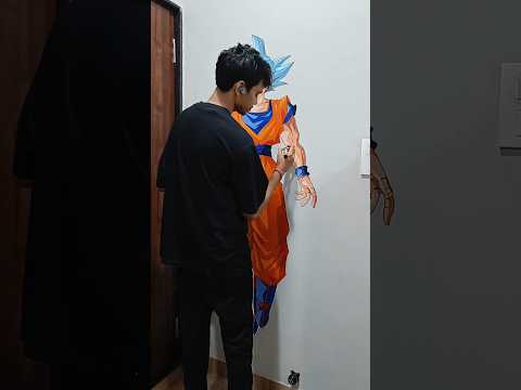 painting Goku on the wall | #anime #goku #animeart #animelover #drawing #artist #shorts #like