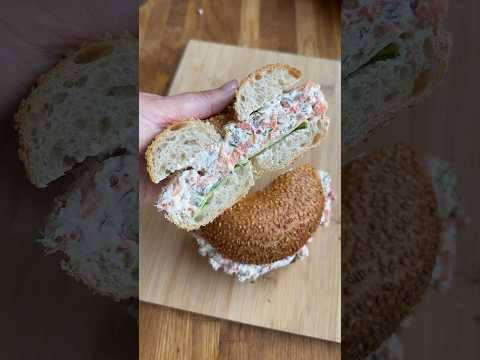 Smoked Salmon & Cream Cheese Bagel 🥯 #bagel